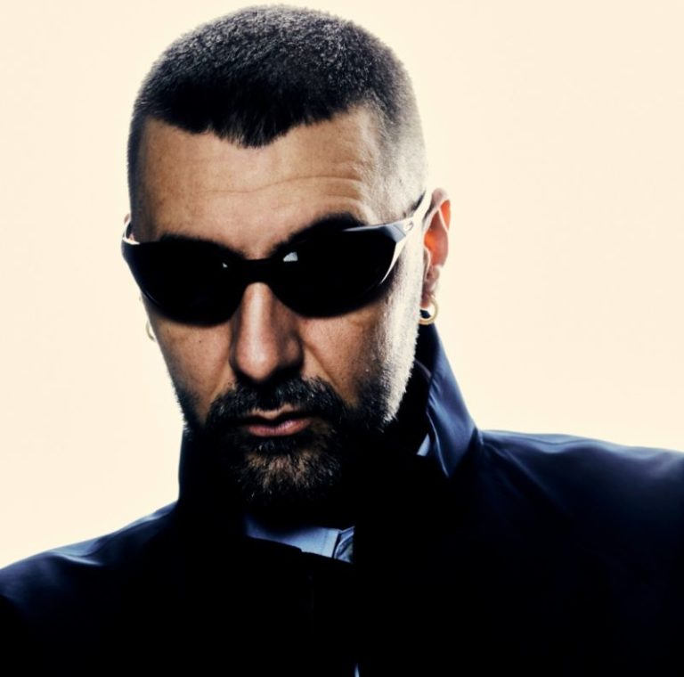 NIGHT SKINNY batte EROS RAMAZZOTTI e debutta alla numero uno negli ...