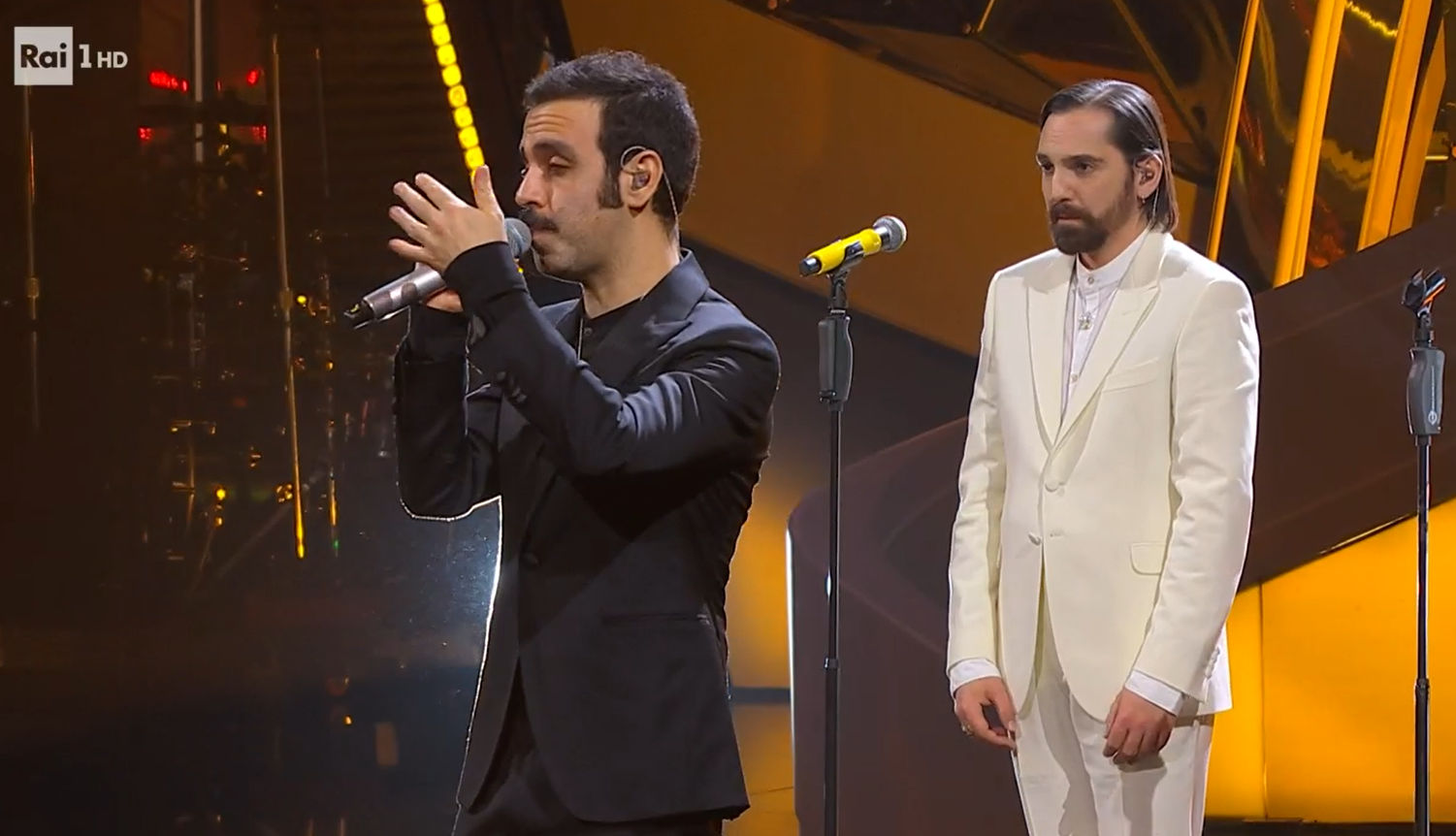 SANREMO 2023: il premio della critica a COLAPESCE e DIMARTINO - Newsic.it